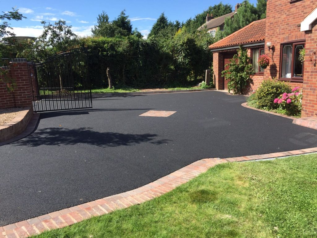 Tarmac Driveways Wimborne - Tarmacadam & Asphalt Wimborne Dorset